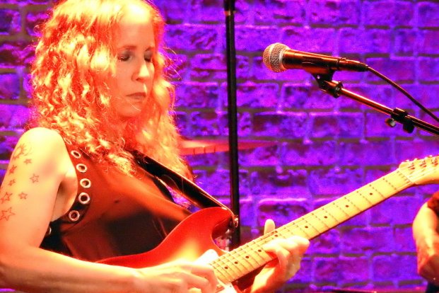 Geoff Wilbur reviews ON TOUR "Getter continues to prove she is a triple ...